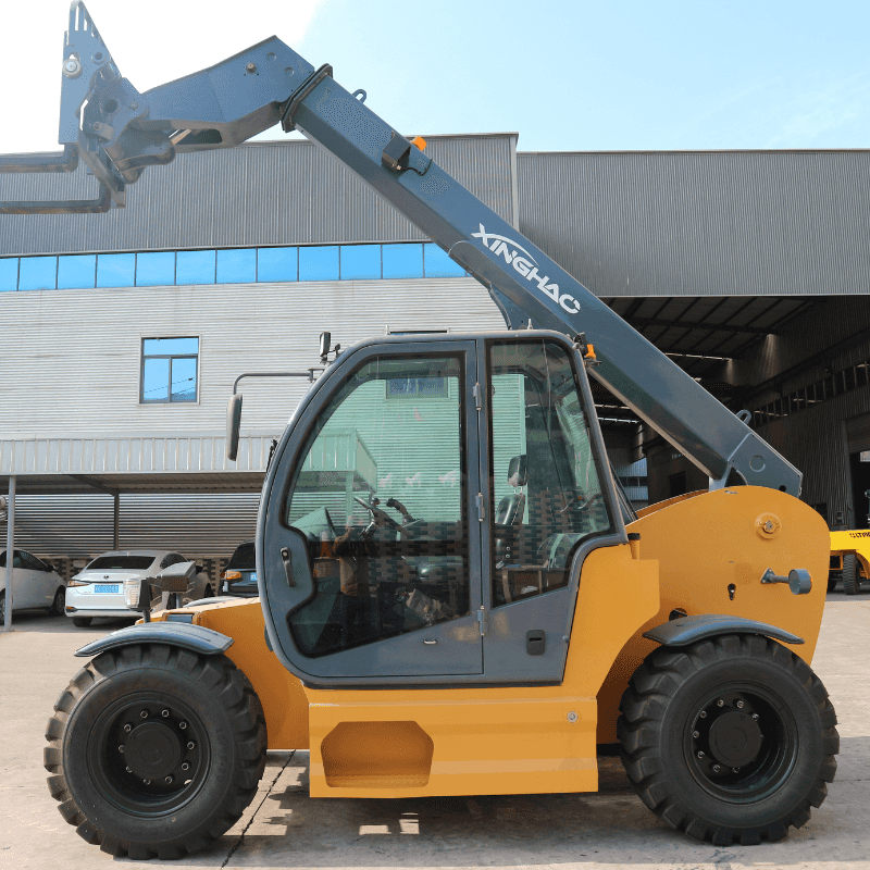 Yellow 3.5 Ton 7000mm Lifting Height 4WD Telehandler Forklift - Heavy ...